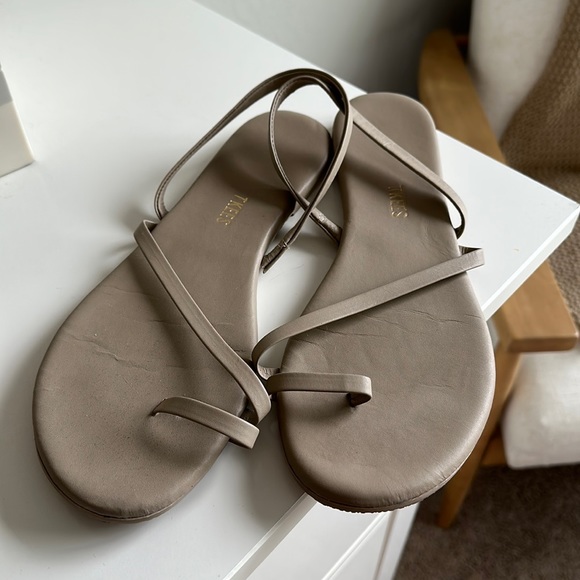 TKEES | Shoes | Tkees Stone Grey Sandals | Poshmark